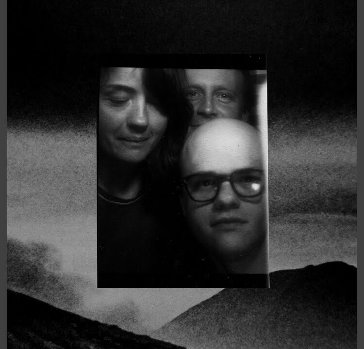 MRR Radio #1651 - MAXIMUM ROCKNROLL