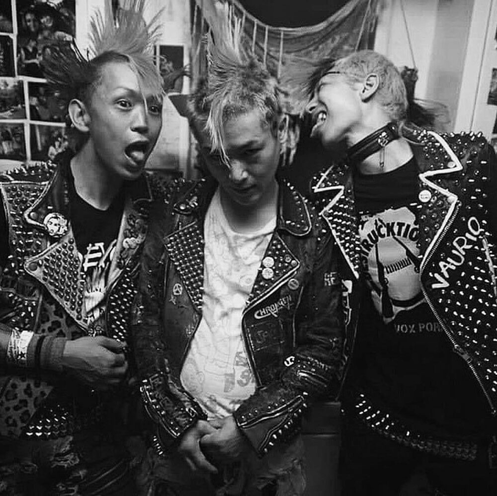 MRR Radio - MAXIMUM ROCKNROLL