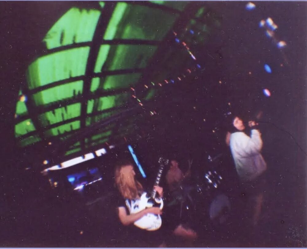 MRR Radio #1952 - MAXIMUM ROCKNROLL